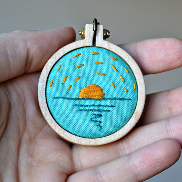 Free mini embroidery pattern: Ocean Sunset